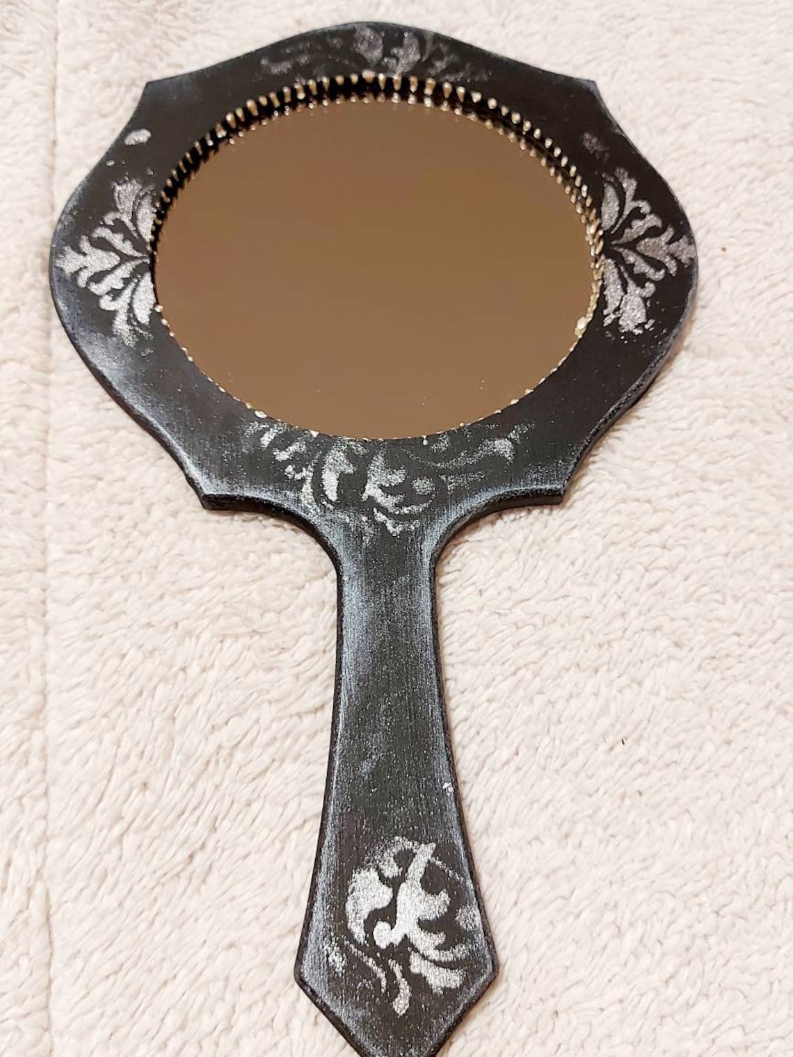 Gothic hand mirror - petrogaret