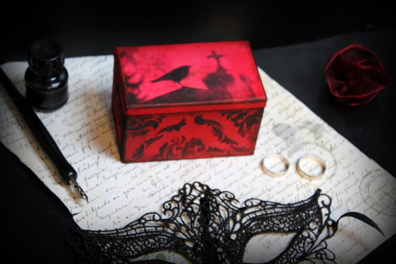 Red Vampire Box Raven Ring Box Gothic Decor Horror Box Vampire | Etsy