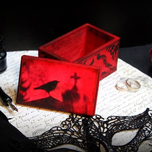 Red Vampire Box Raven Ring Box Gothic Decor Horror Box Vampire Wedding ...