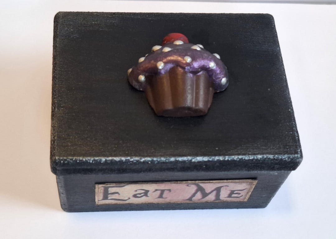 Alice in Wonderland, Eat Me Ring Box, Alice Ring Box, Alice Trinket Box ...