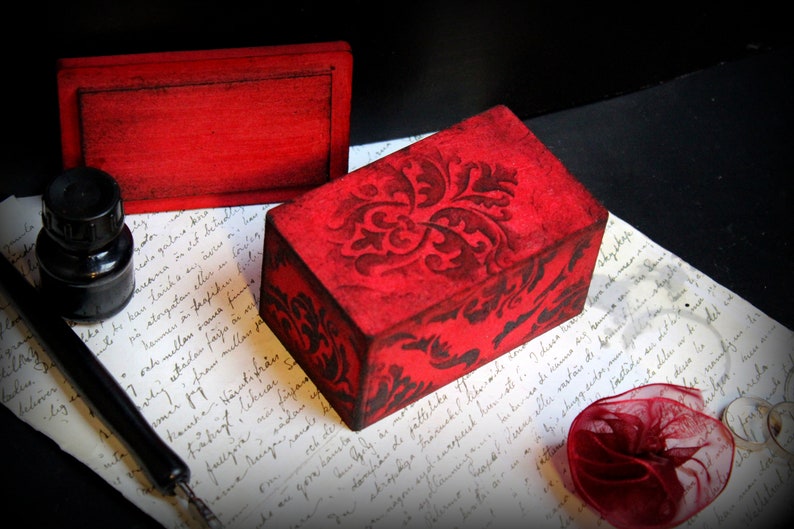 Red Vampire Box Raven Ring Box Gothic Decor Horror Box Vampire | Etsy