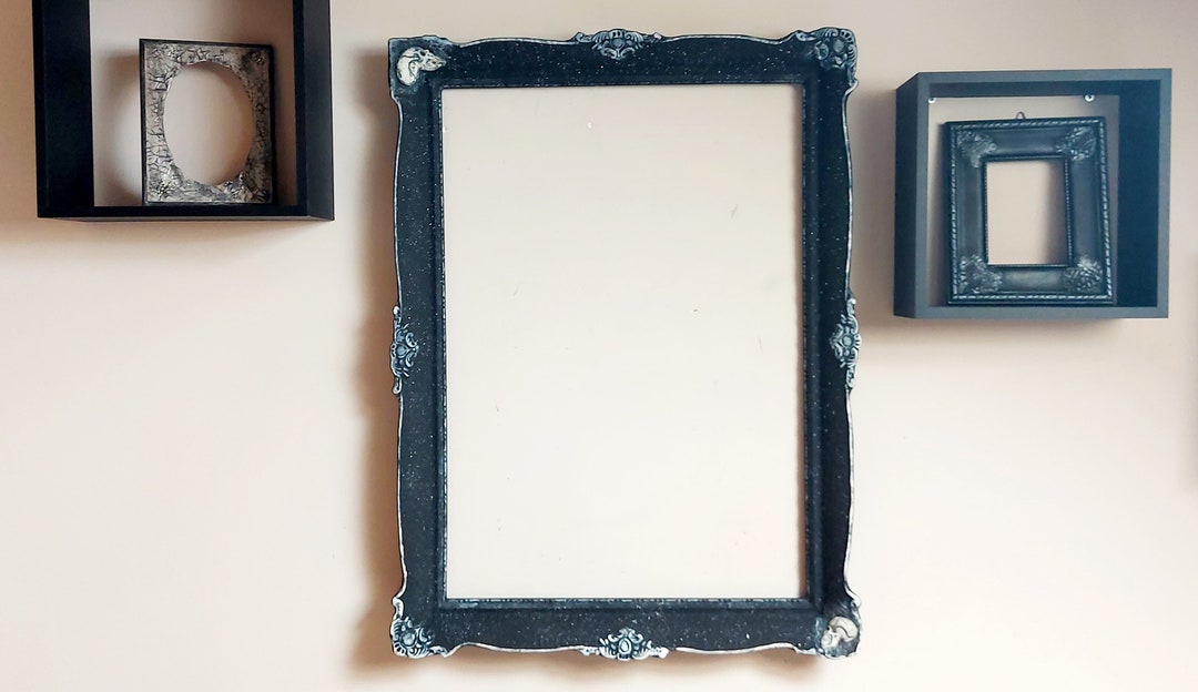 Skull Wall Frame, Gothic Wall Frame, Memento Mori Decor, Skull Wall ...