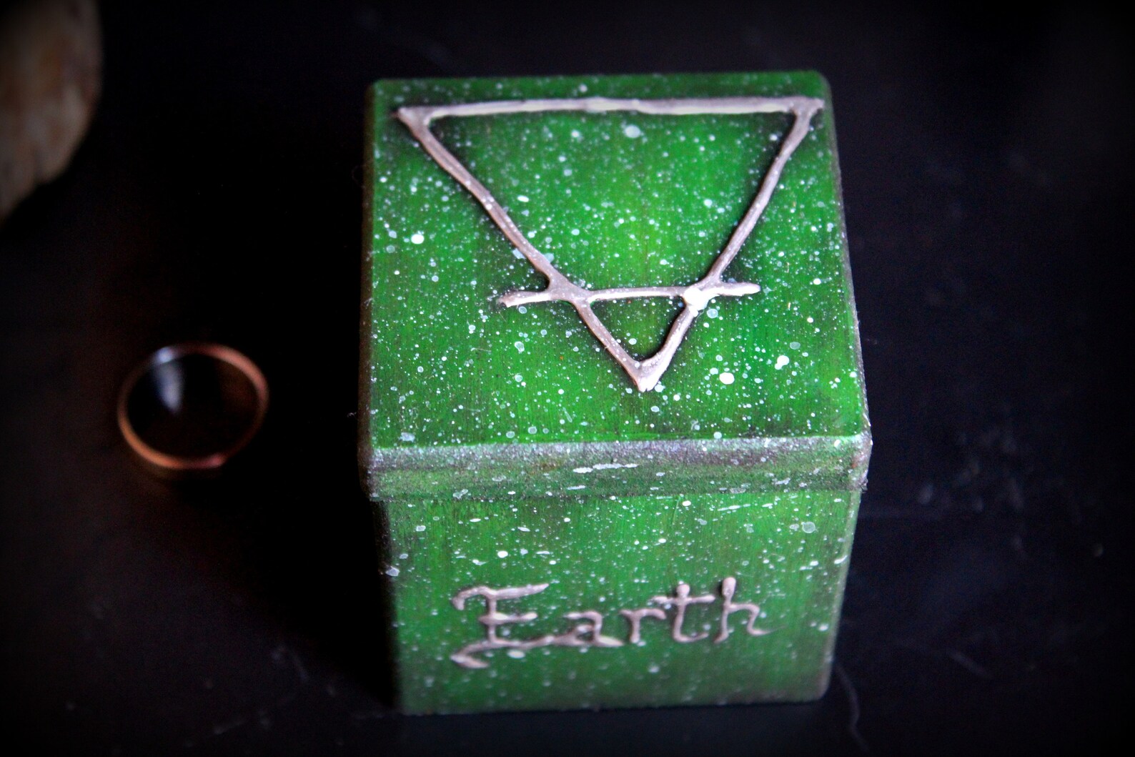 Earth green box Green witch box Forest green box Meditation | Etsy