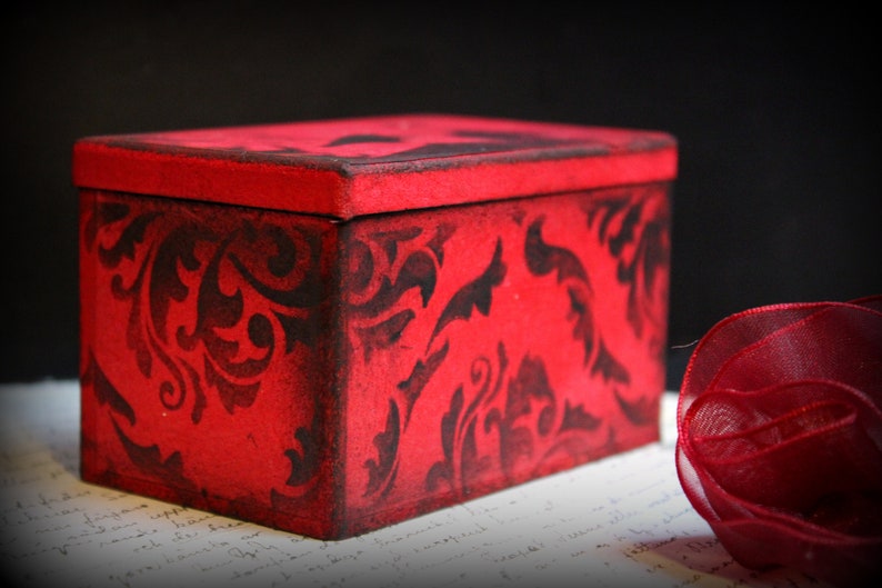 Red Vampire Box Raven Ring Box Gothic Decor Horror Box Vampire | Etsy