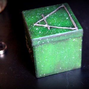 Earth Green Box Green Witch Box Forest Green Box Meditation - Etsy