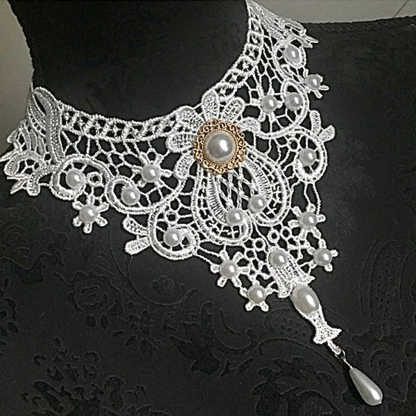 Lace Flower Necklace - Etsy