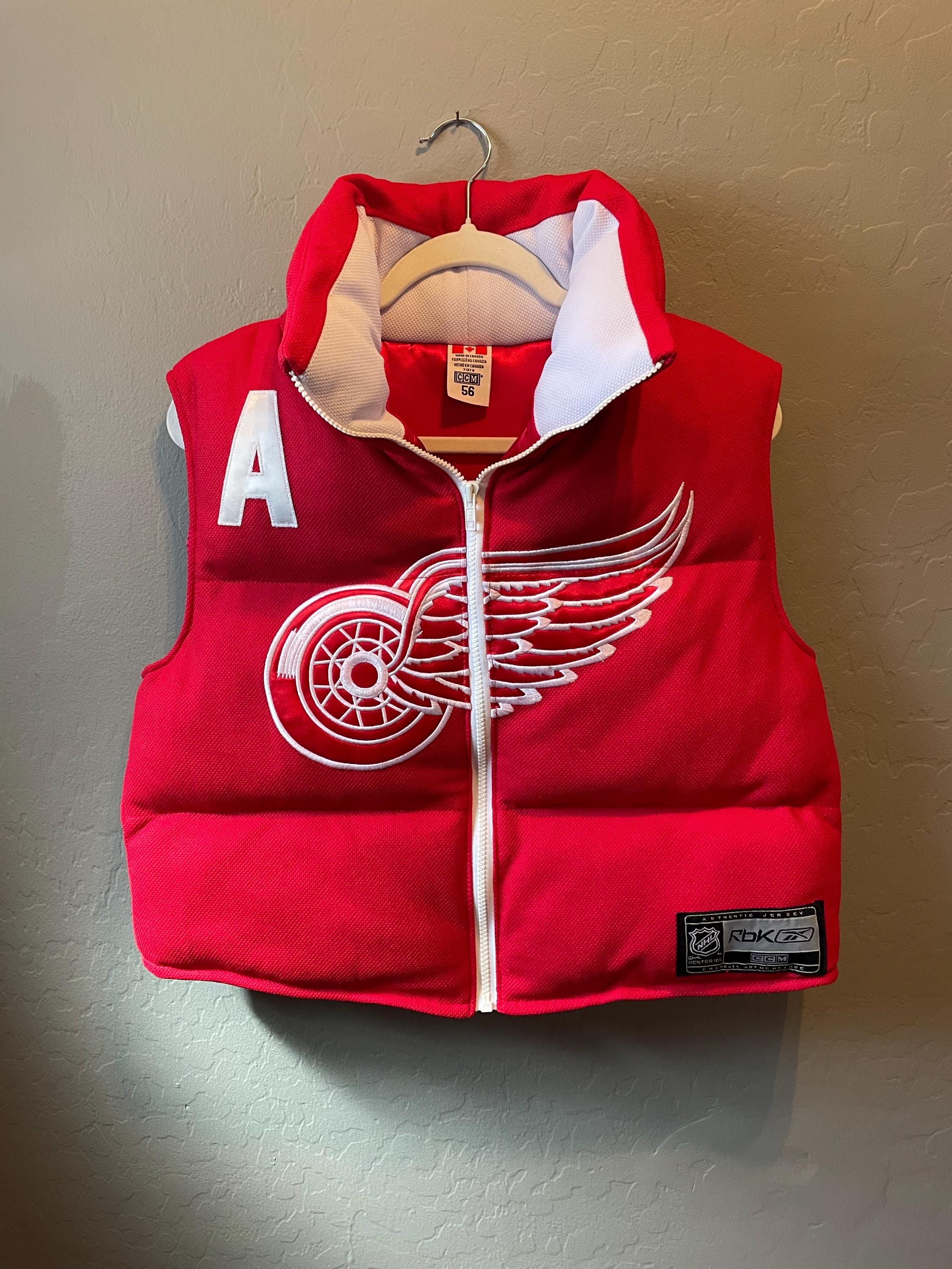 Custom Sports Team Puffer Vest - Etsy