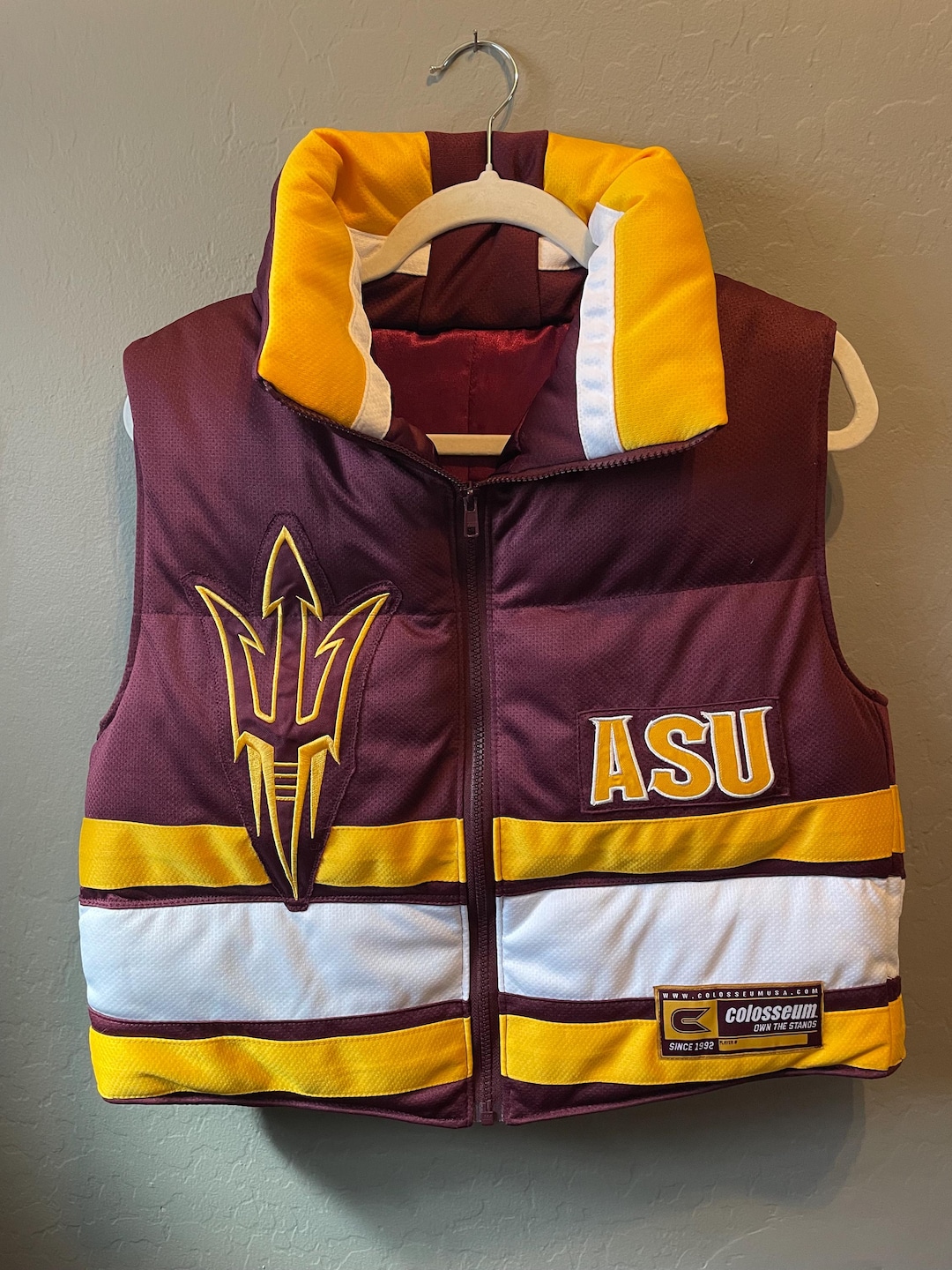 Custom Sports Team Puffer Vest - Etsy