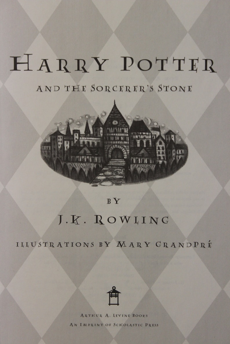 Harry Potter and the Sorcerer's Stone | J.K. Rowling W/ Illustrations ...