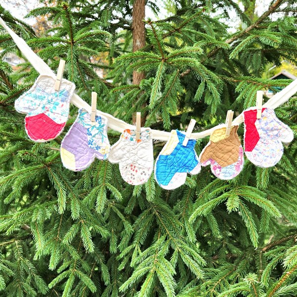 Mitten Garland - Etsy