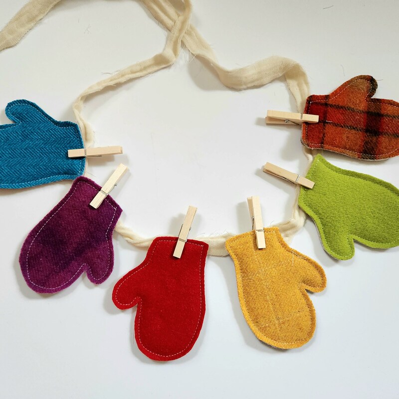Mitten Garland - Etsy