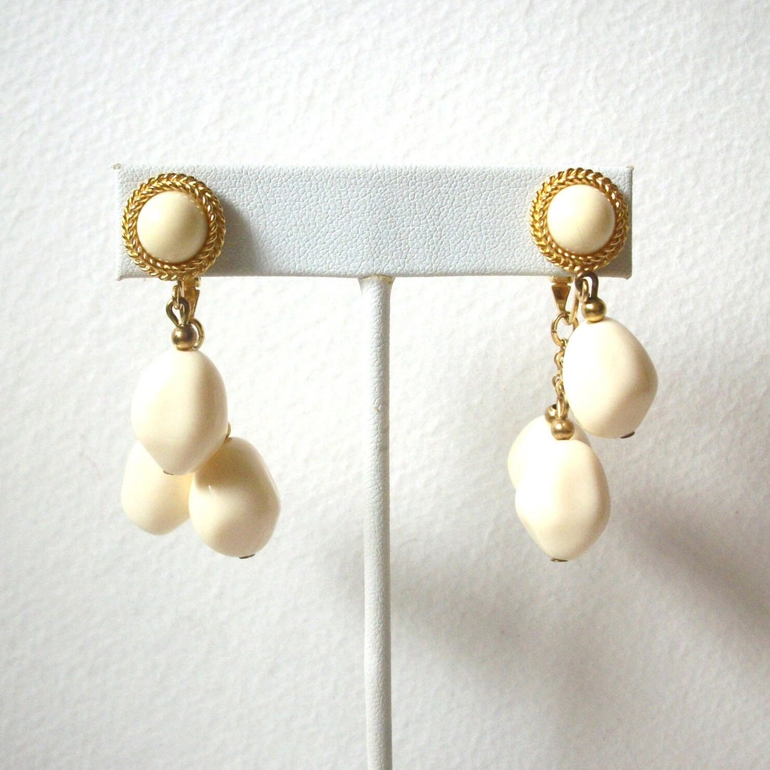 Vintage TRIFARI Gold Tone Beige Molded Clip on Earrings 60120 Gift for ...