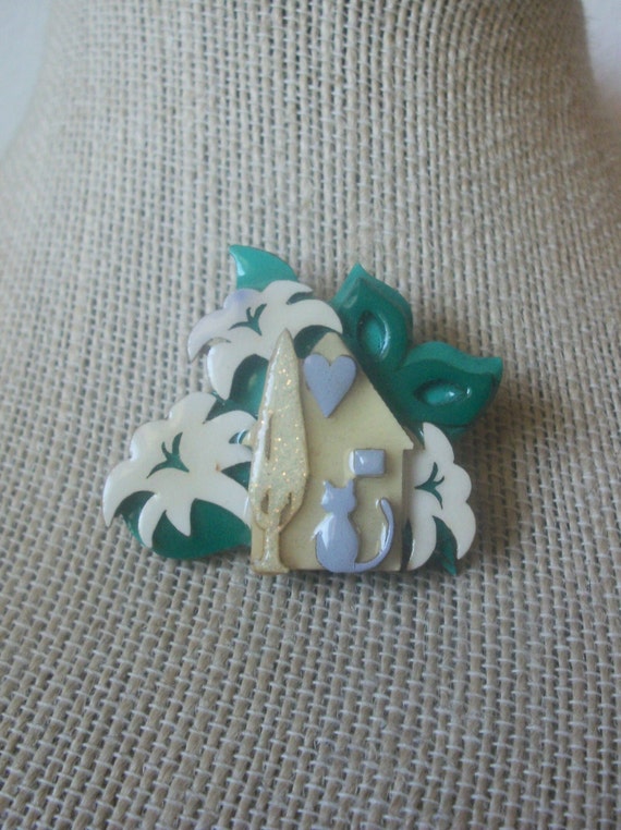 Vintage Brooch Pin Smaller Gem