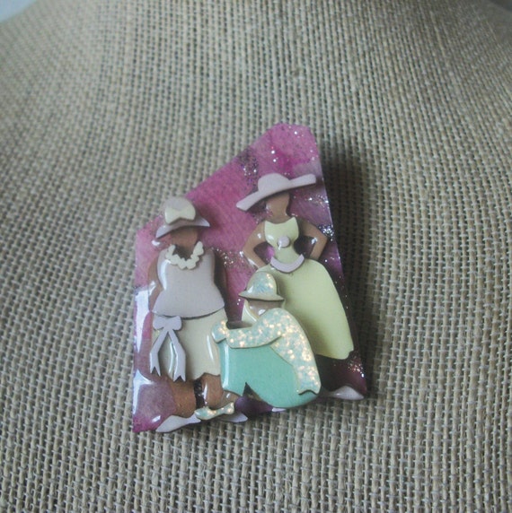 Pretty Vintage Lucinda Woman Pins, Three Best Friends… - Gem