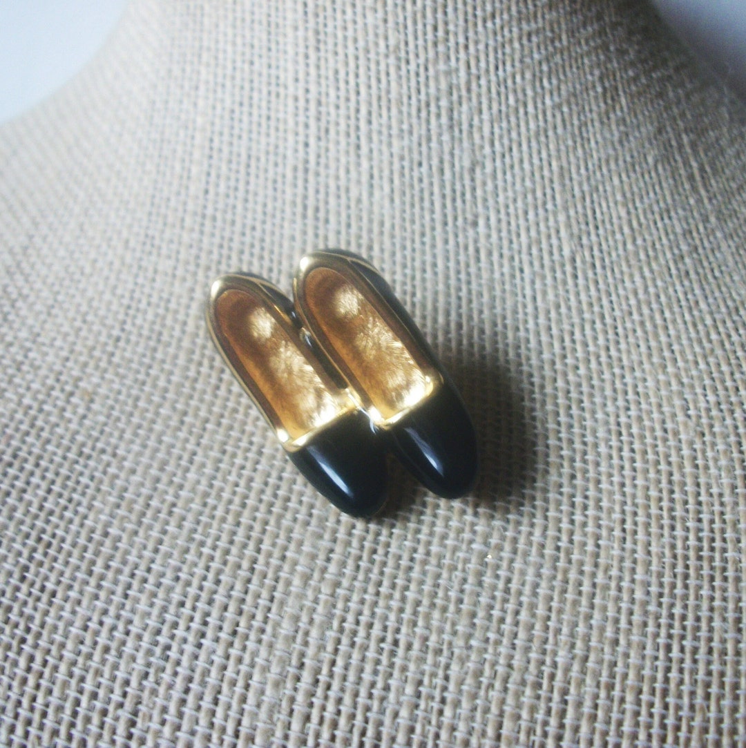 Vintage Brooch Pin, Signed NAPIER, Gold Toned Black Enameled High Heel ...