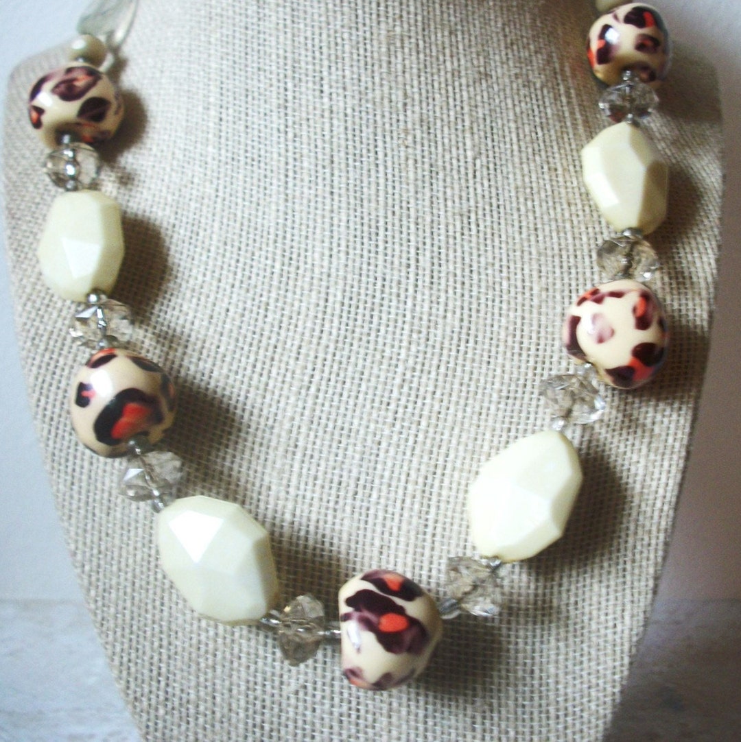 Retro 18 21 Necklace, Grrrrr Animal Print Plastic Beads, Beige Clear ...