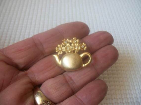 Vintage Brooch Pin Smaller Matte Gold Toned Clear Rhi… - Gem