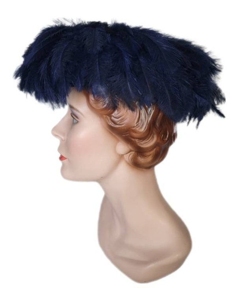 Vintage ~ Womens ~ Blue ~ Feather ~ Topper ~ Beautiful ~ Tilt ~ Custom ...