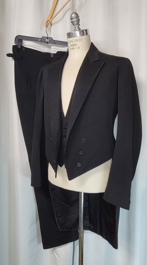 Vintage ~ Mens ~ Black ~ Formal ~ Tails ~ Waistcoat ~… - Gem