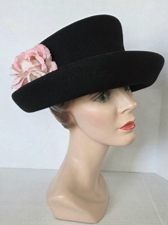 Vintage ~ Women's ~ Black ~ Doeskin Felt ~ Hat - Gem