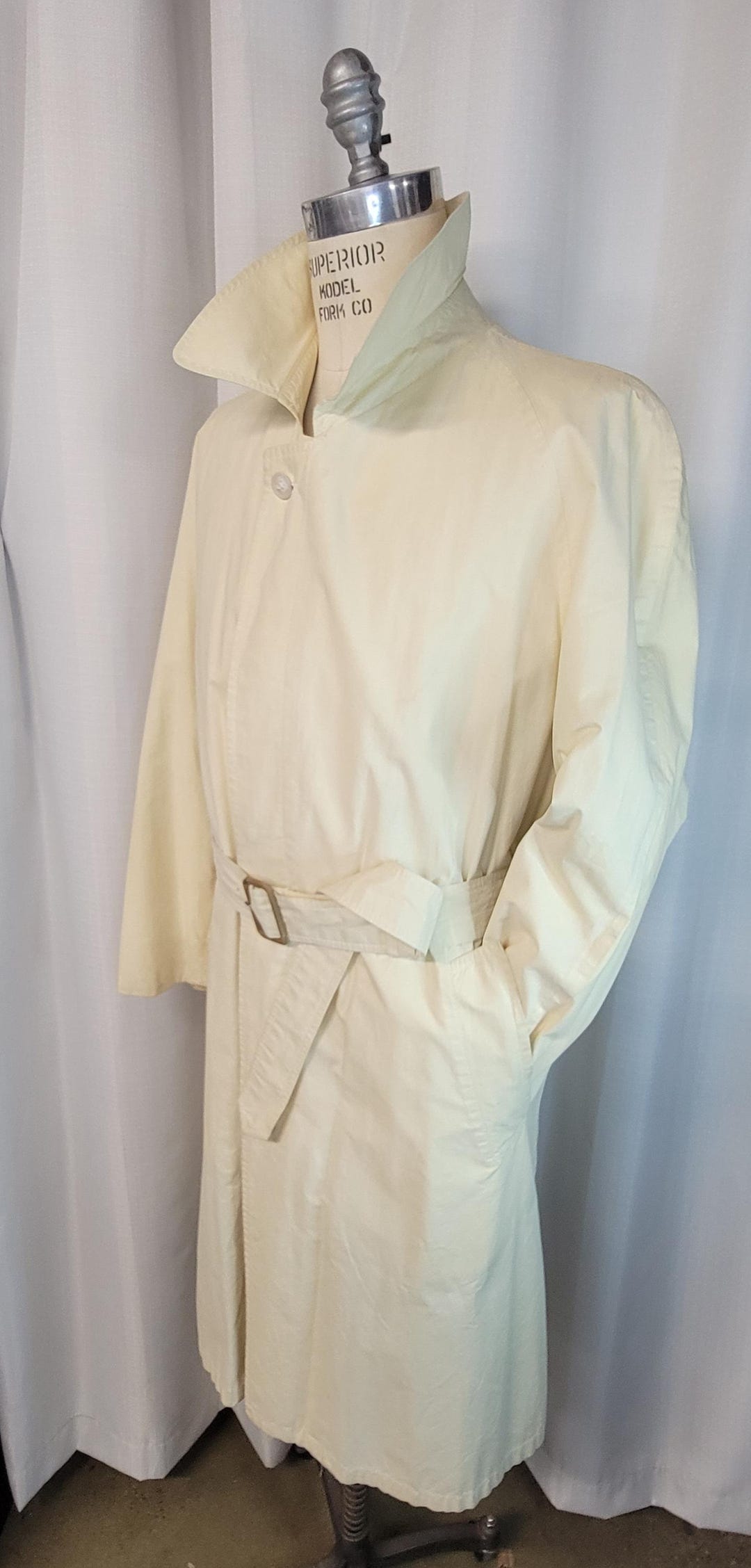 Vintage ~ Men's ~ Ivory - Cream ~ Hard to Find Color ~ Trench ~ Topcoat ...