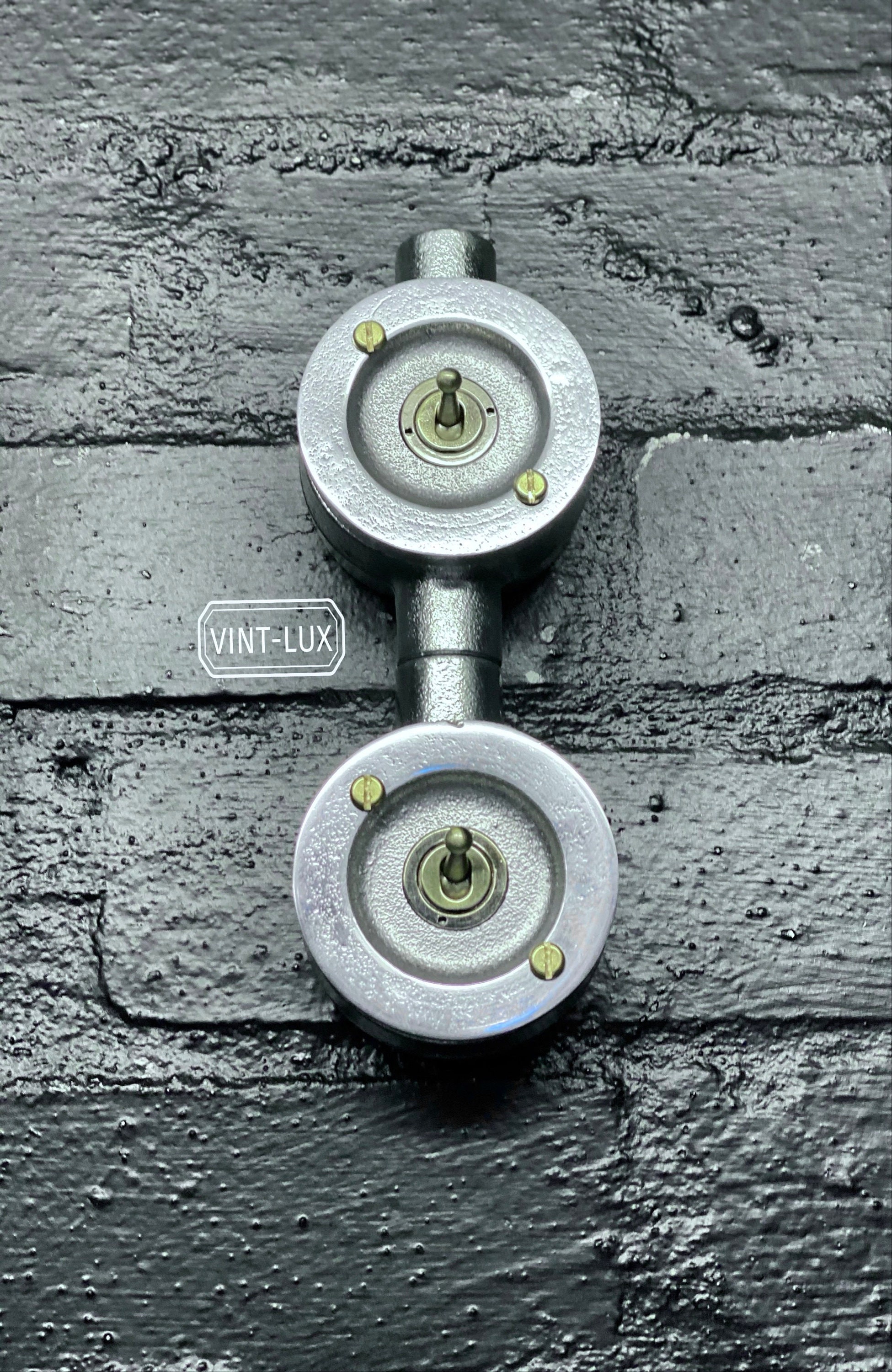 Double Gang Solid Cast Conduit Metal Light Switch Industrial 2 Way - BS ...