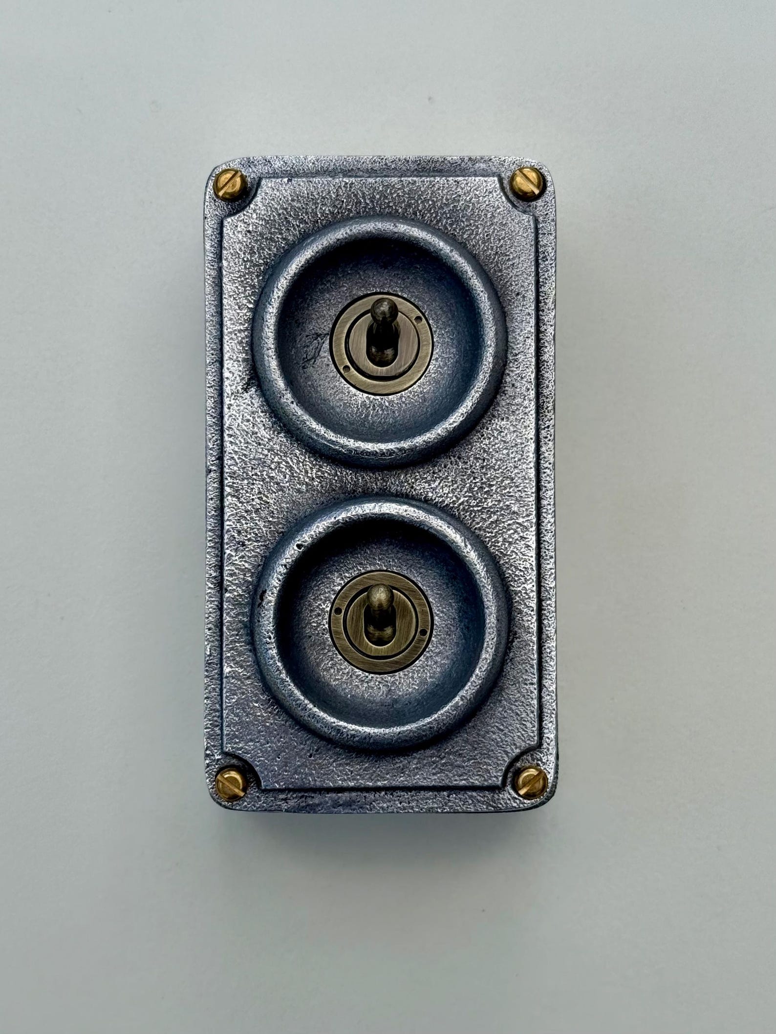Double 2 Gang Solid Cast Metal Conduit Light Switch Industrial 2 Way ...