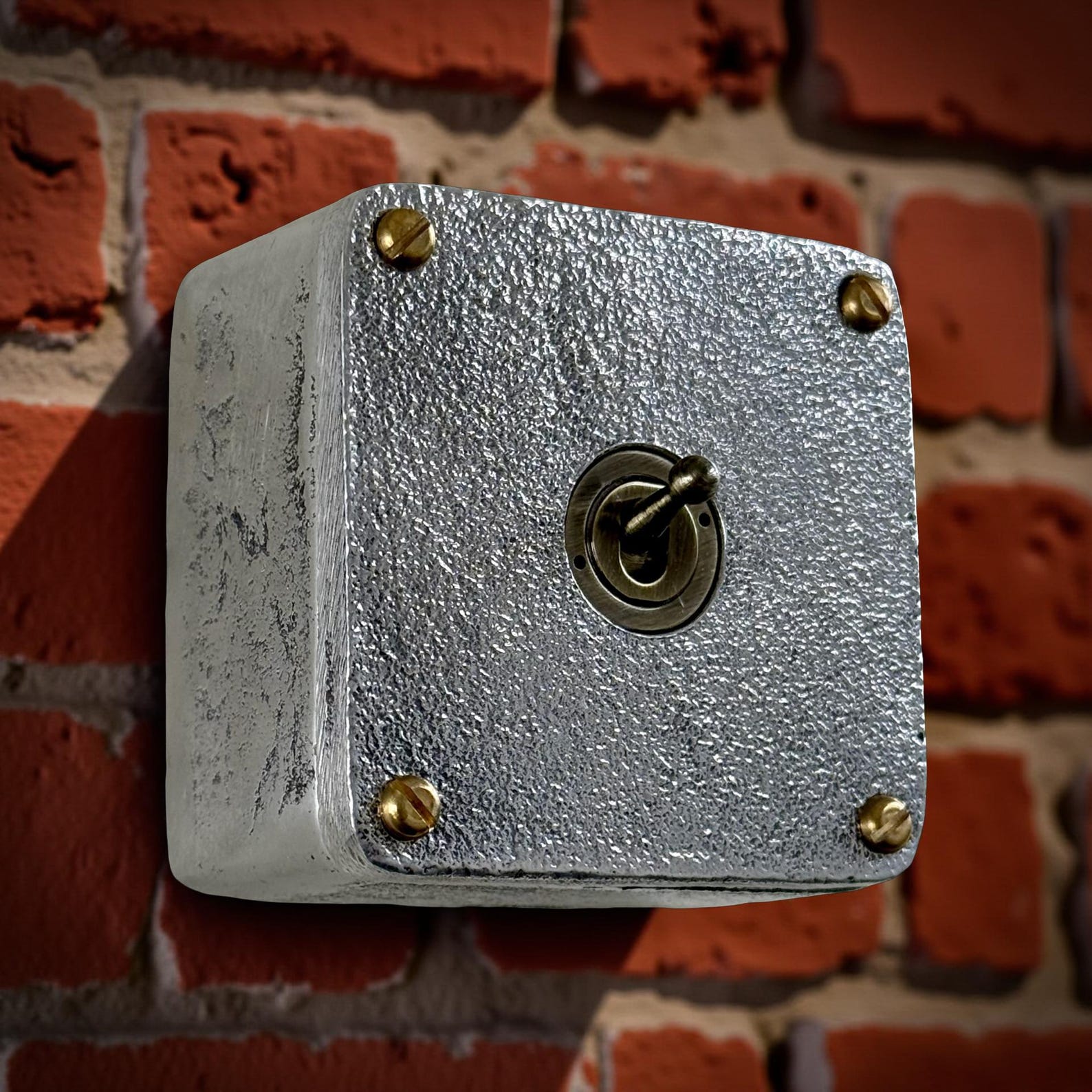 Single Gang Solid Cast Metal Surface Mounted Conduit Light Switch ...