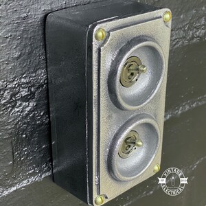 Double 2 Gang Solid Cast Metal Conduit Light Switch Industrial 2 Way ...