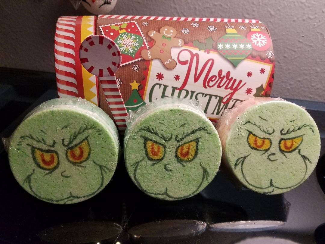The Grinch a Christmas Classic Bath Bomb. - Etsy