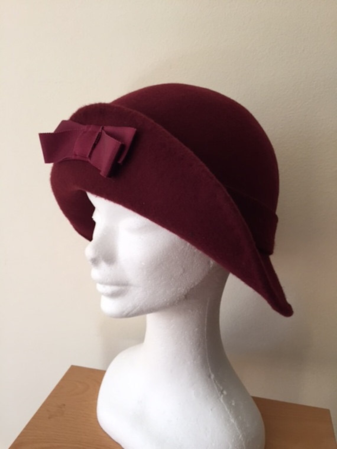 1920s Style Wine Felt Cloche Hat, Winter Cloche Hat, Retro Cloche ...