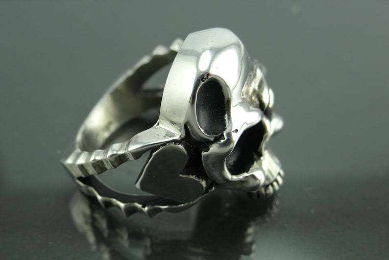 Women's .925 Sterling Silver Skull Ring- Silver Skull Ring With Heart ...
