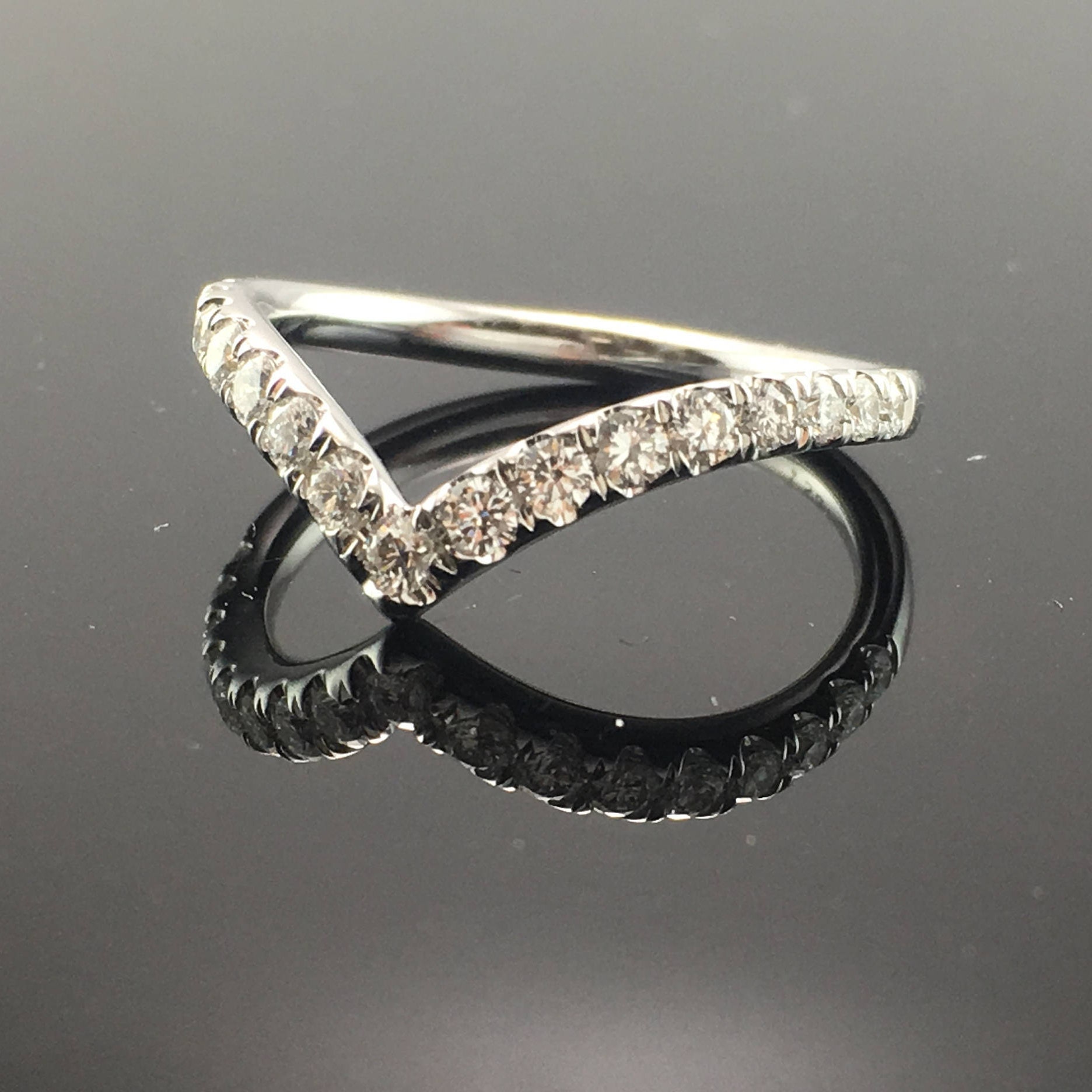 Diamond V Ring 14K White Gold and Diamond V Shaped Wedding - Etsy