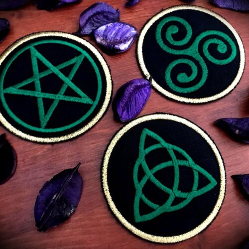 IRON ON Embroidered Patch pentacle Triquetra - Etsy