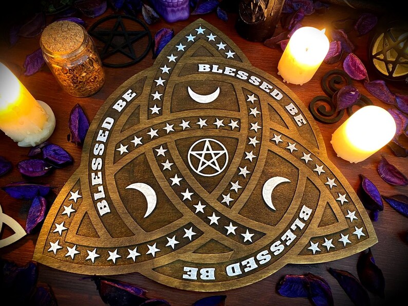 Altar Plate Laser-engraved on Poplar Wood and Hand-painted - Etsy
