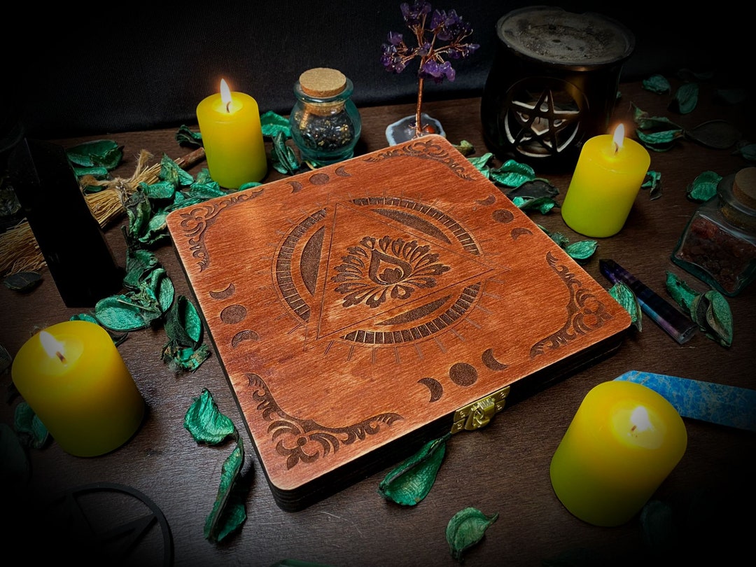 Witches' Runes Set With Casket - Paganism Pagan Witch Witchcraft ...