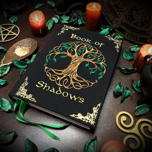 Book of Shadows / Diary "tree of Life" Paganism Pagan Symbolism Wicca ...