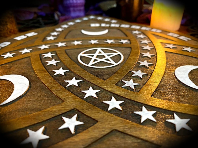 Altar Plate Laser-engraved on Poplar Wood and Hand-painted - Etsy