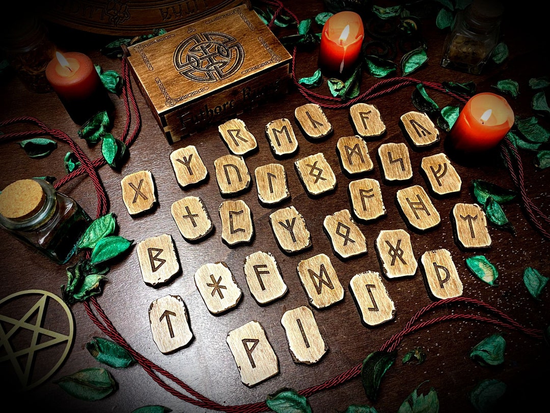 Aged Anglo-saxon Futhorc Runes Set With Box - Paganism Pagan Witch ...