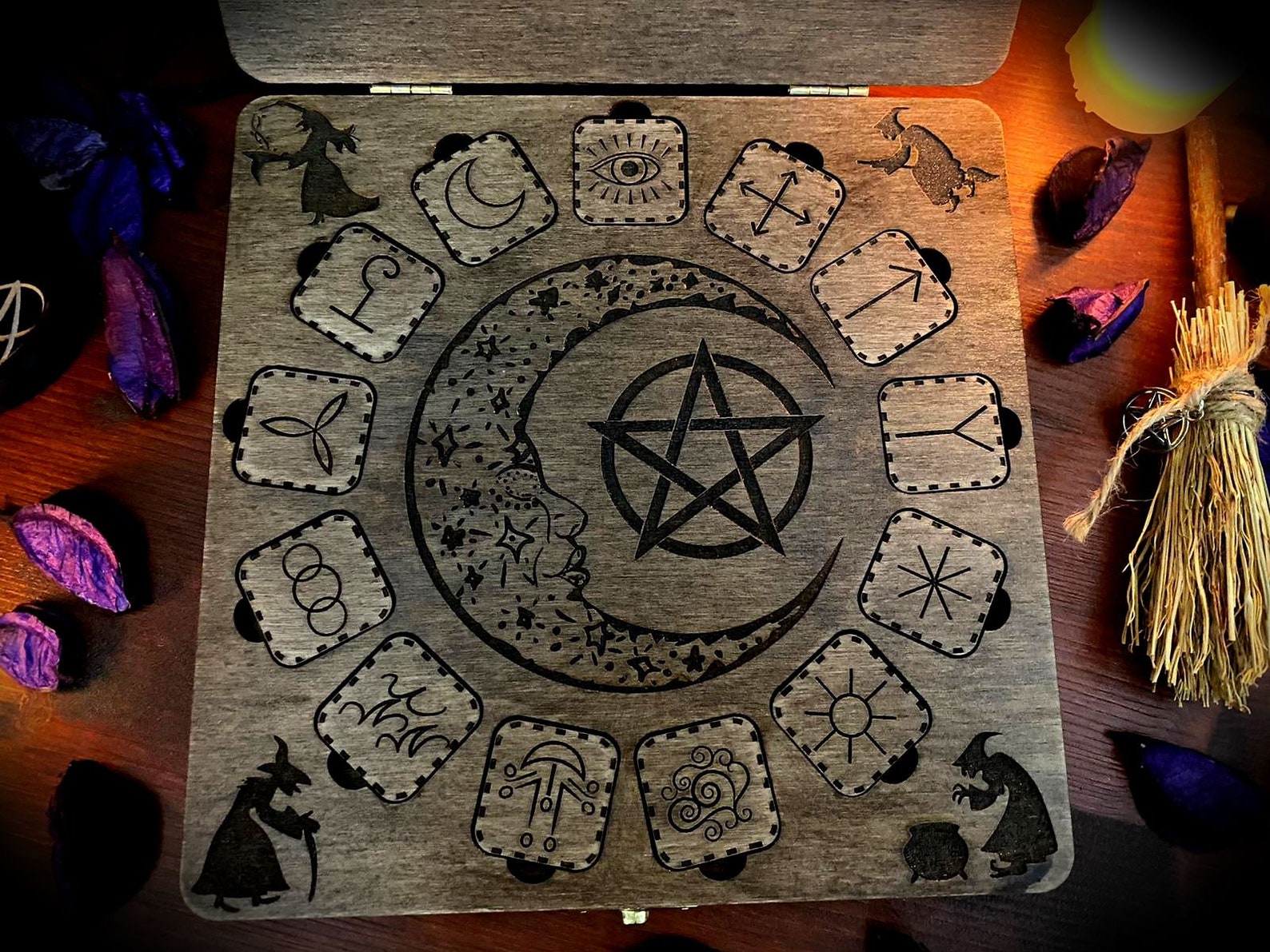Hexen Runen mit Box - heidnisches Heidentum Hexe Hexerei Esoterik ...