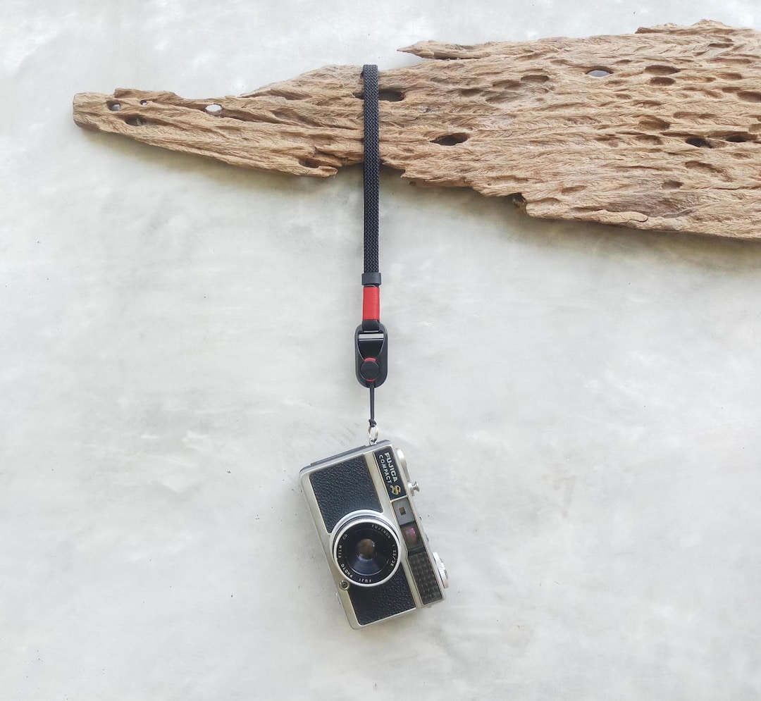 Flat Type Climbing Rope Camera Wrist Strap: Leather & Quick Release - Etsy