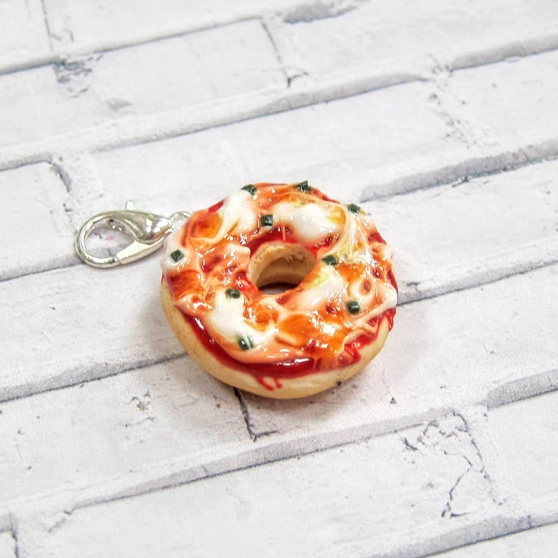 Bagel Keychain - Etsy