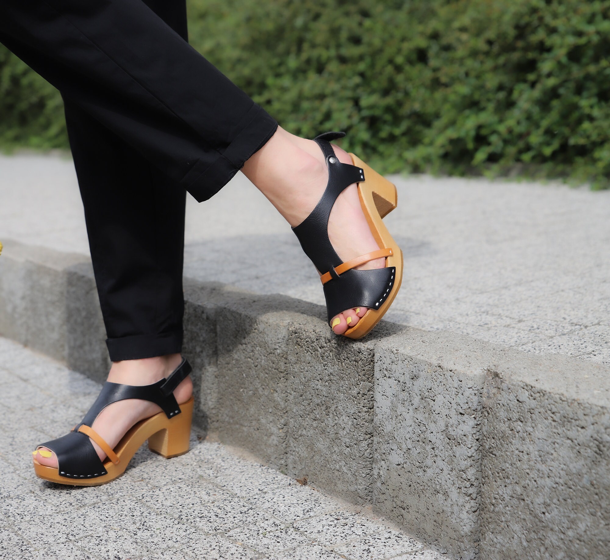 Black and camel clogs sandals made by Kulikstyle barefoot | Etsy