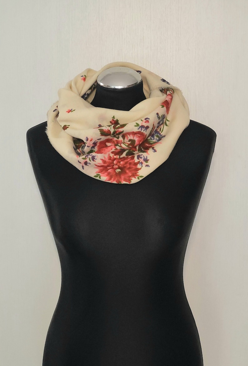 Traditional Ukrainian Head Scarf. Slavic Scarf. Babushka Shawl. Vintage ...