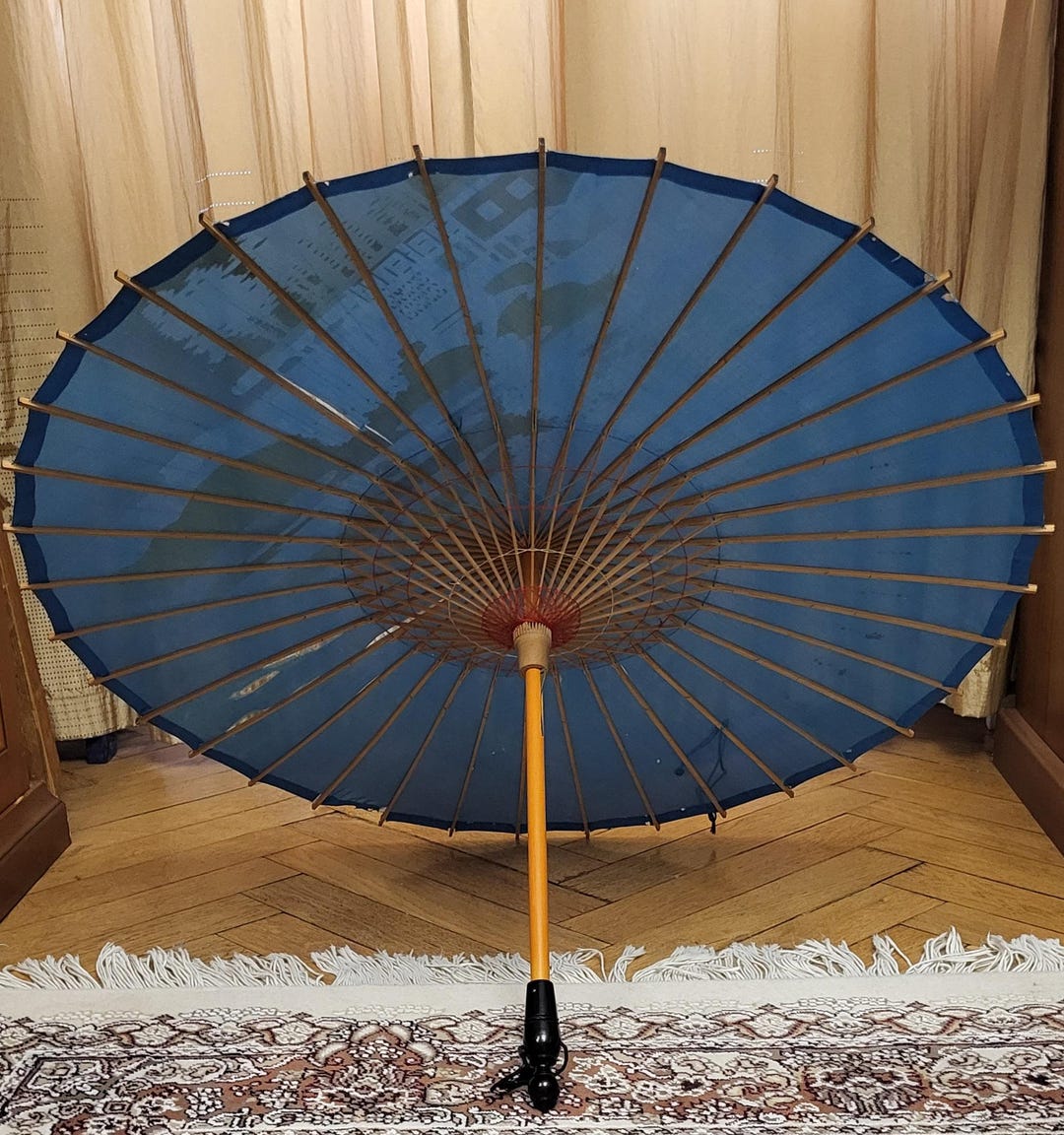 Vintage Chinese Parasol. Traditional Orient Sunshade. Blue Silk ...