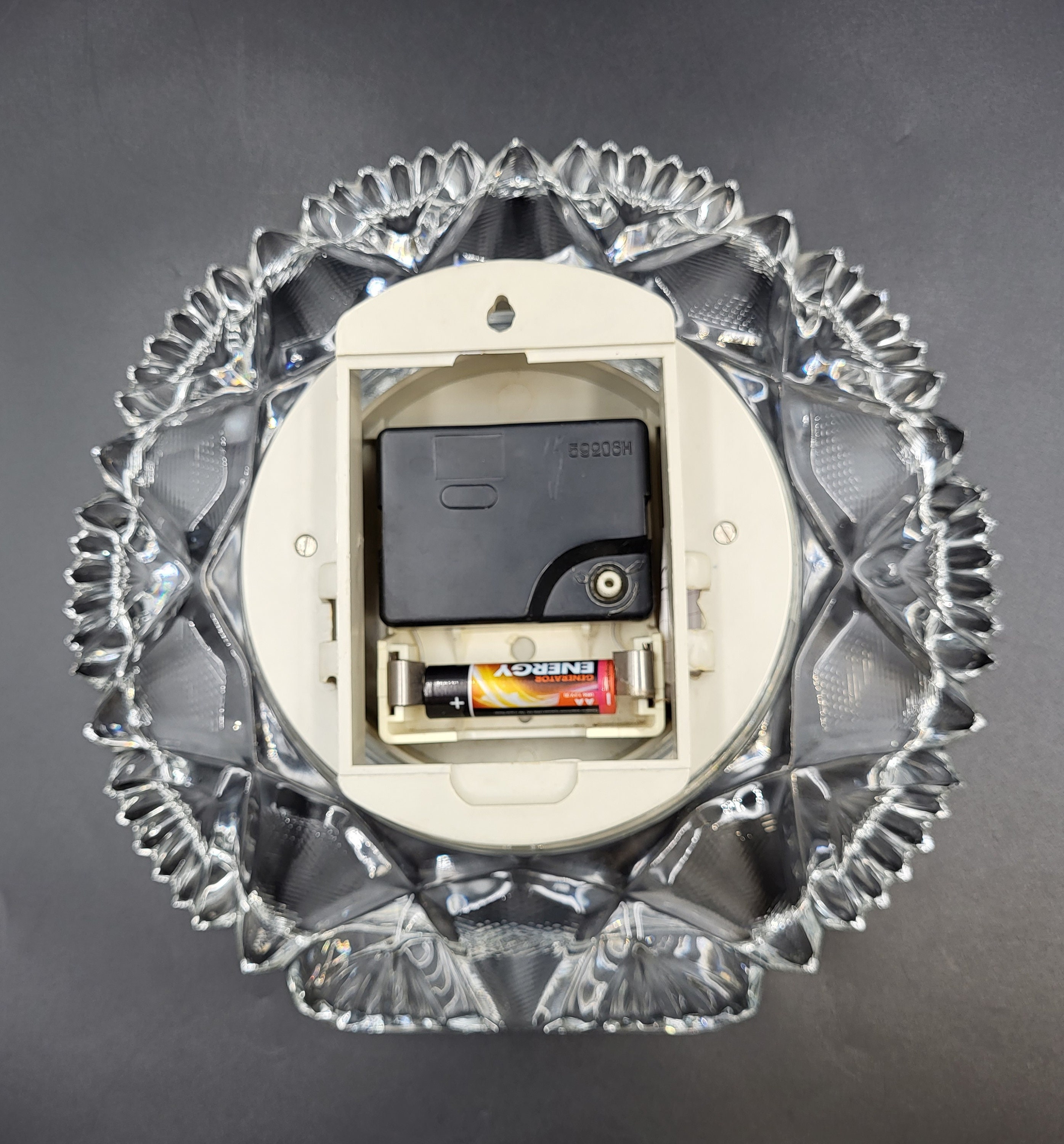 Working Crystal Cut Glass Clock. Vintage Soviet Quartz Clock "mayak ...