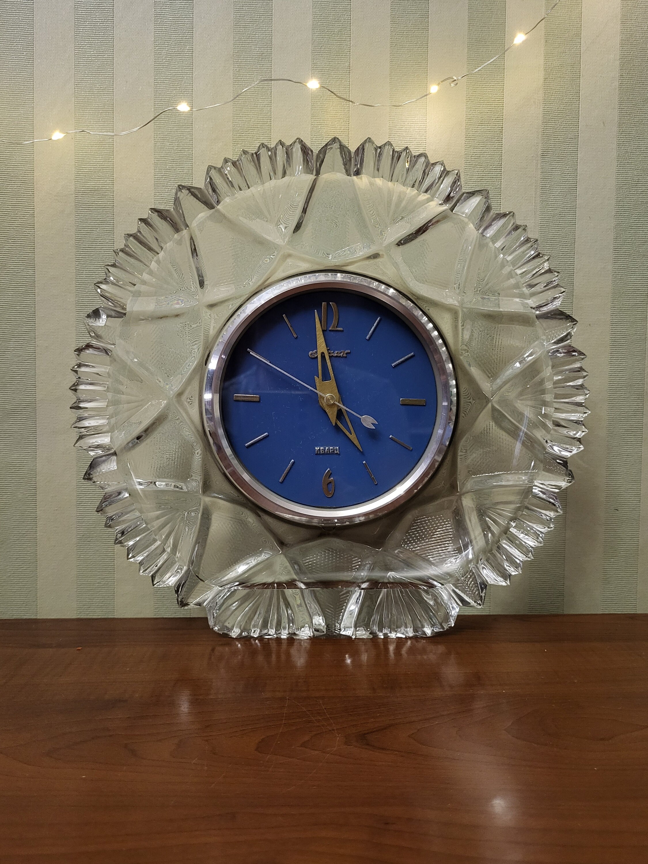 Working Crystal Cut Glass Clock. Vintage Soviet Quartz Clock "mayak ...