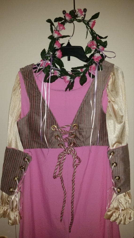Medieval Cosplay Costume with Bodice and Flower Wreath - Gem