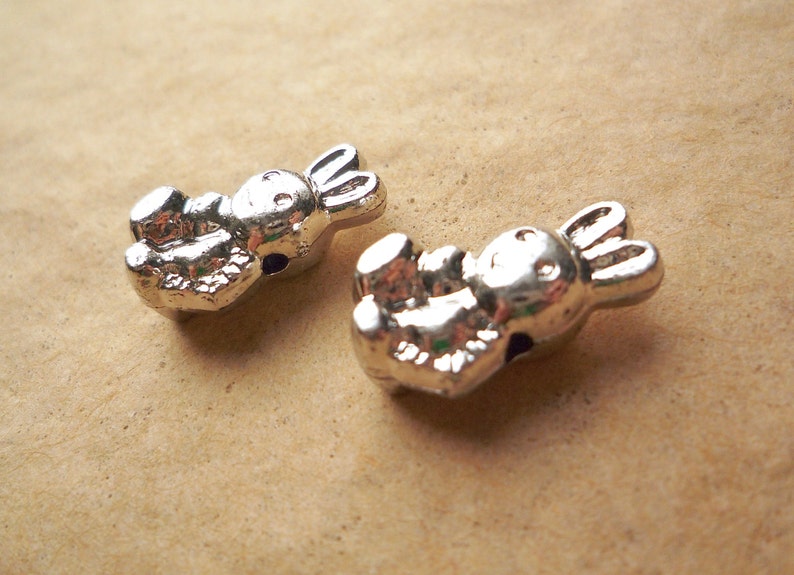 75 Tiny Silver or Brassy Gold Plastic Rabbit or Teddybear | Etsy