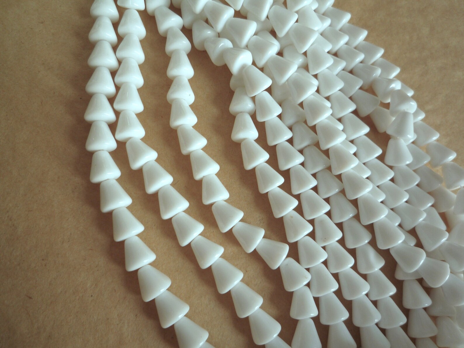 75 White or Navy Blue Cone Shaped Glass Beads, Small 8 Mm Opaque White ...